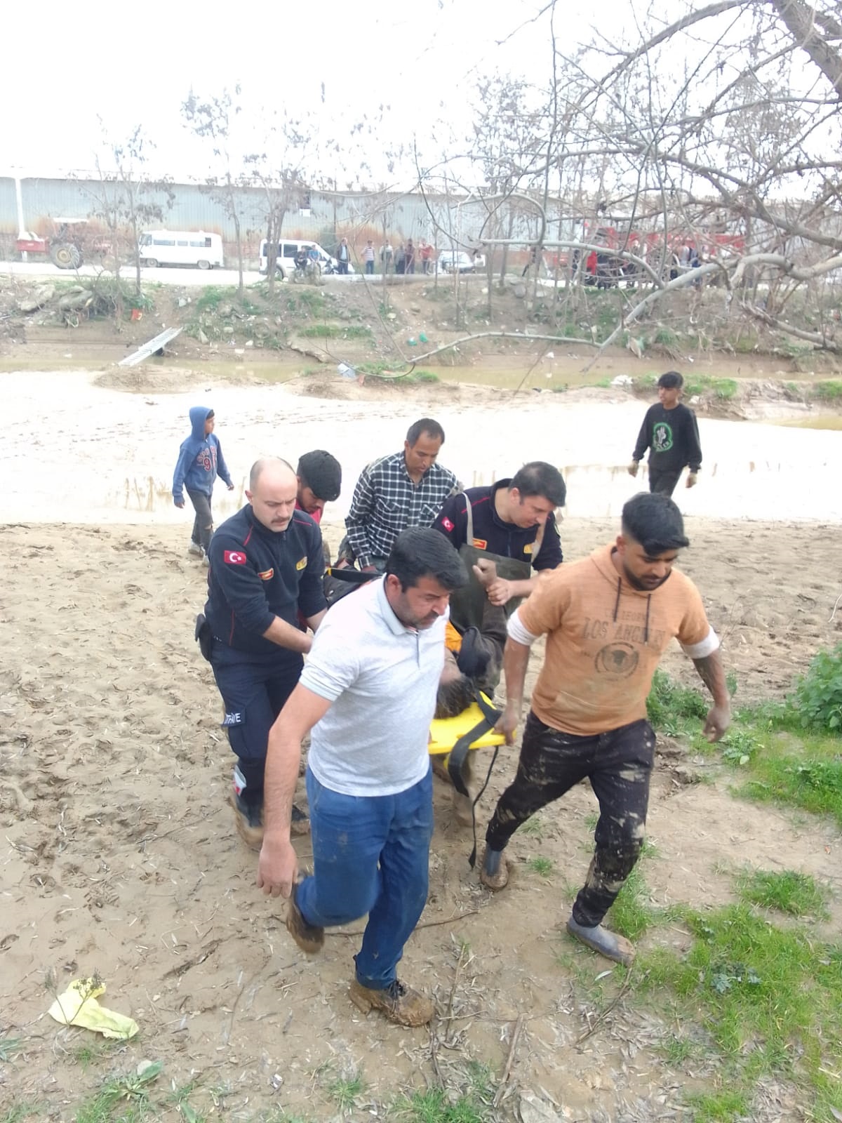 Alkollü şahıs, dereye düştü - Aydın Ses Gazetesi | En Güncel Aydın ... Alkollü şahıs, dereye düştü - Aydın Ses Gazetesi | En Güncel Aydın ...