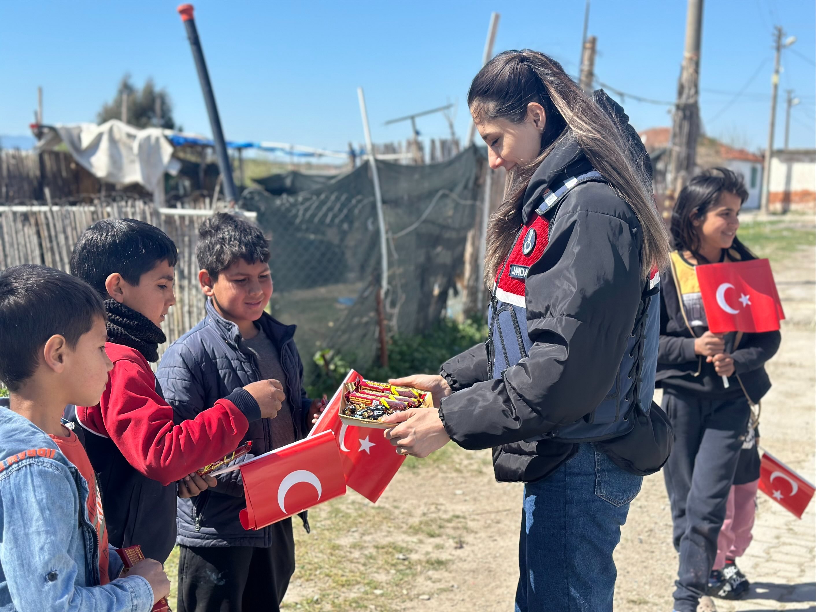 Aydın Jandarmasından örnek davranış - Aydın Ses Gazetesi | Aydın Son ...